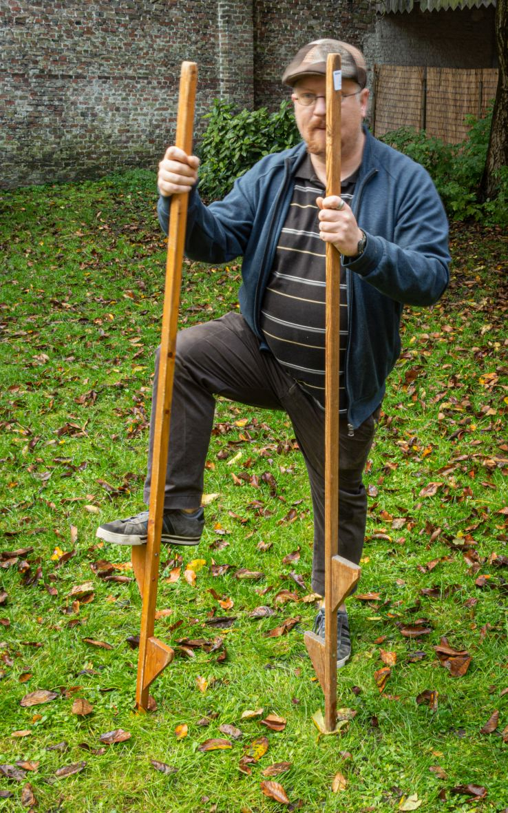 BE045 STELTEN 2 METAAL EN 1 HOUT | De Piepbal